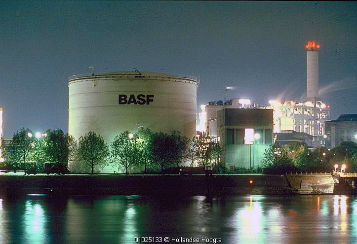 Basf stelt energiebehoefte veilig met aankoop olievelden | Energeia