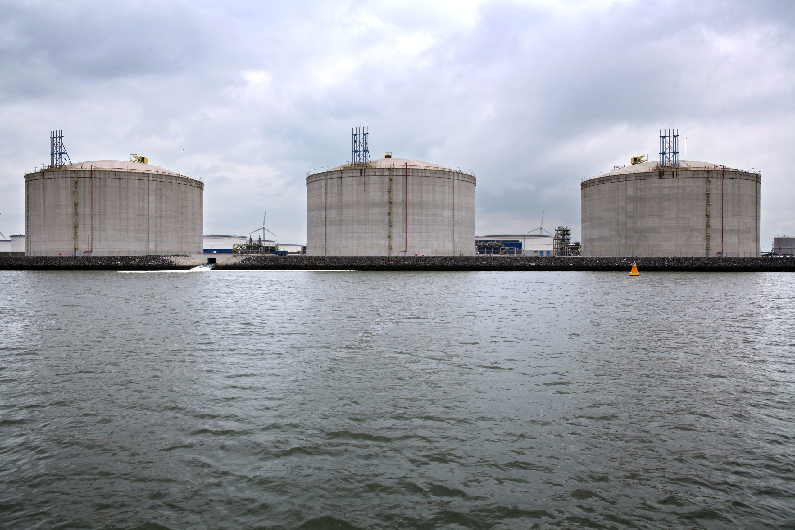 Rotterdamse LNG-terminal kan gat in aardgaswinning opvangen | Energeia